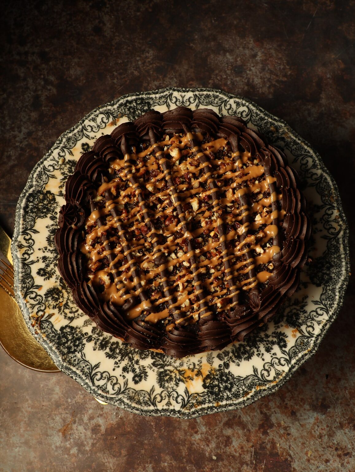 Cheesecake tortuga: explosión de caramelo, chocolate y nuez